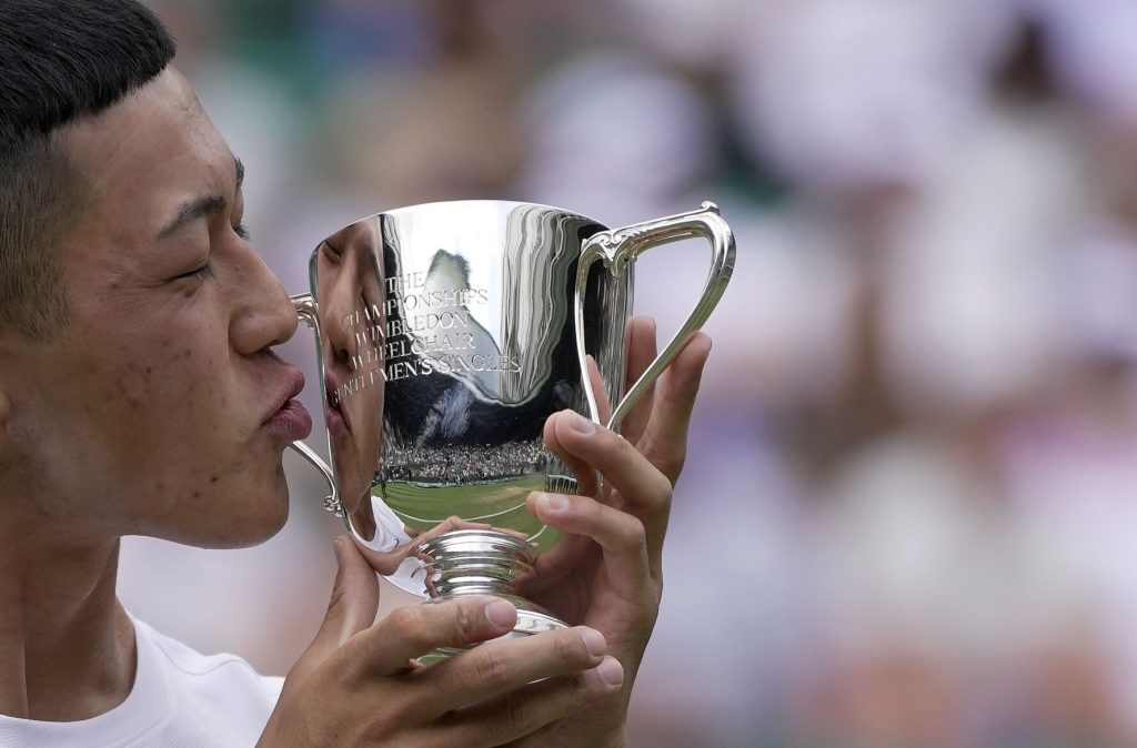 Tokito Oda wins wheelchair final to become youngest male Wimbledon ...